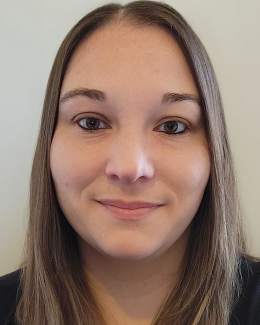 Ashley Bank's Instagram, Twitter & Facebook on IDCrawl